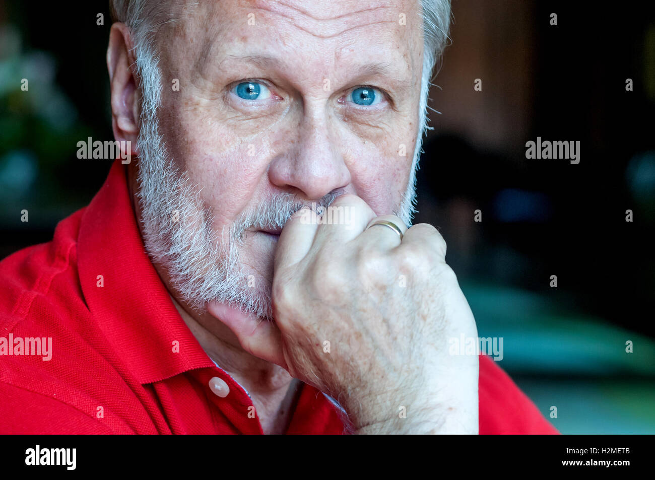 Operatic baritone Sergei Leiferkus in the Green Room of Glyndebourne ...