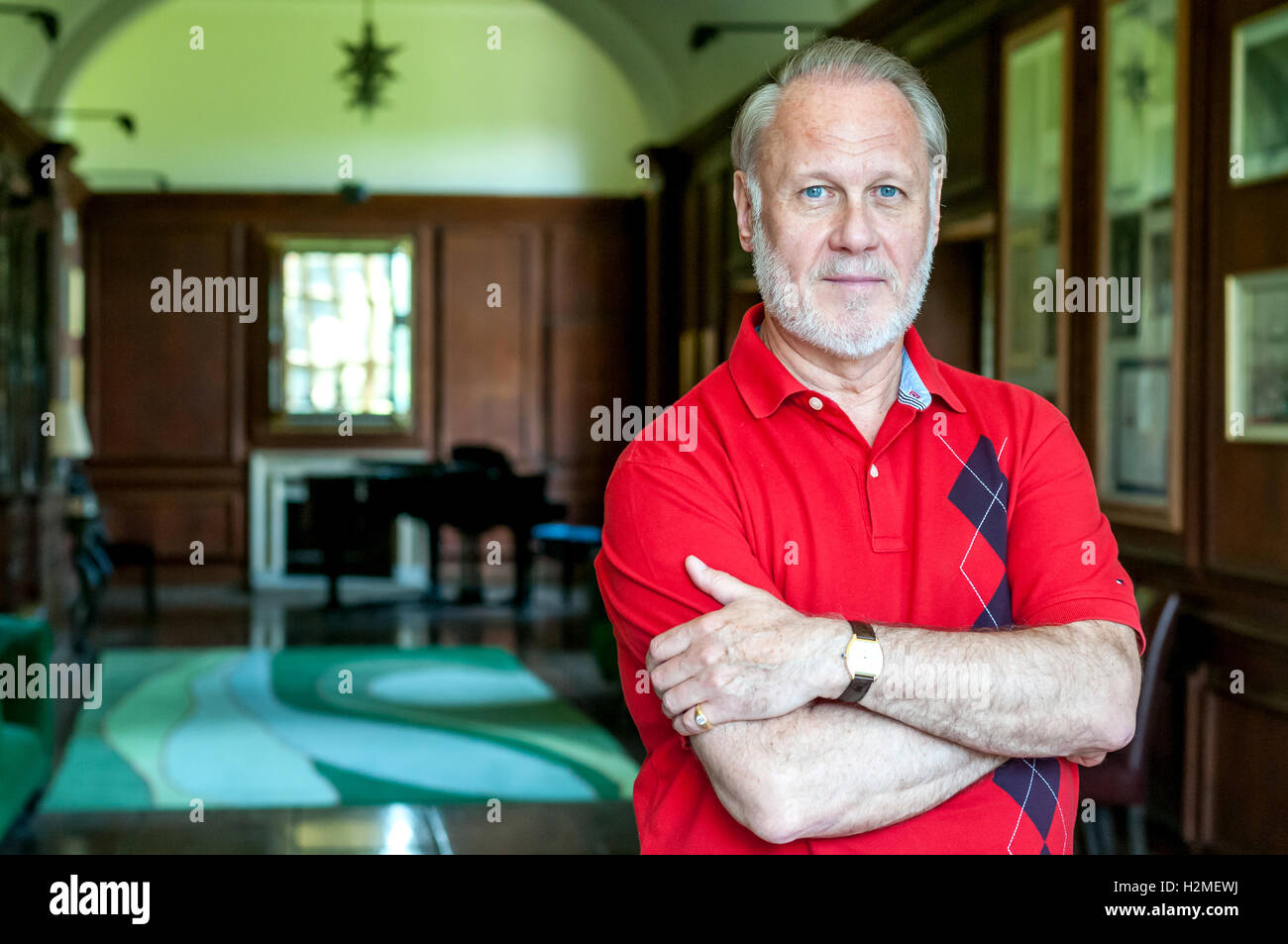 Operatic baritone Sergei Leiferkus in the Green Room of Glyndebourne ...
