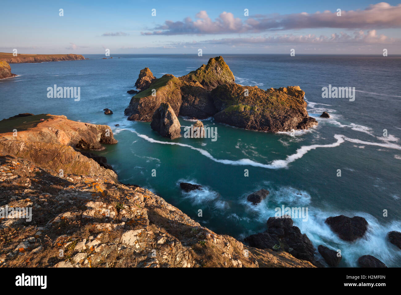 Gull rock cornwall hi-res stock photography and images - Alamy