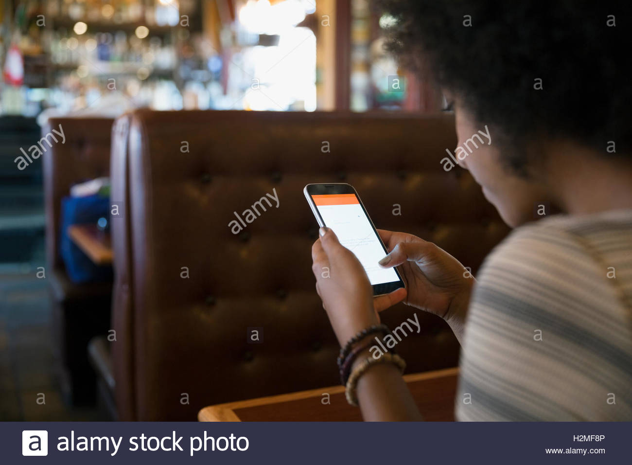 Bar booth hi-res stock photography and images - Alamy