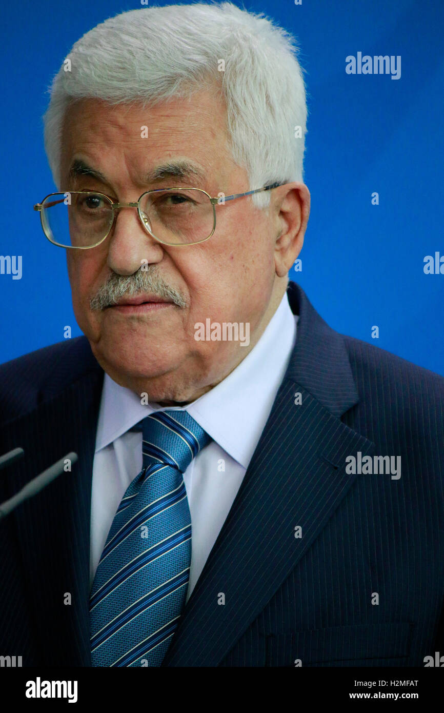 Palestine portrait hi-res stock photography and images - Alamy