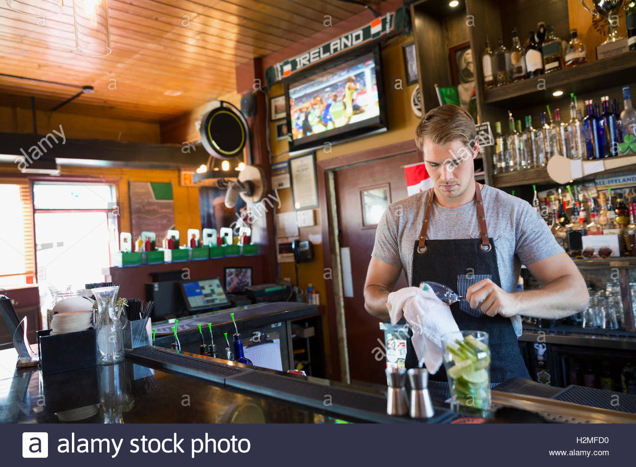 Drying glass hi-res stock photography and images - Alamy