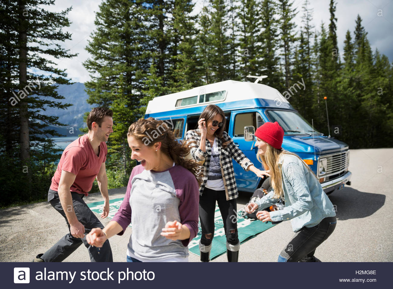 Dancing outside hi-res stock photography and images - Alamy