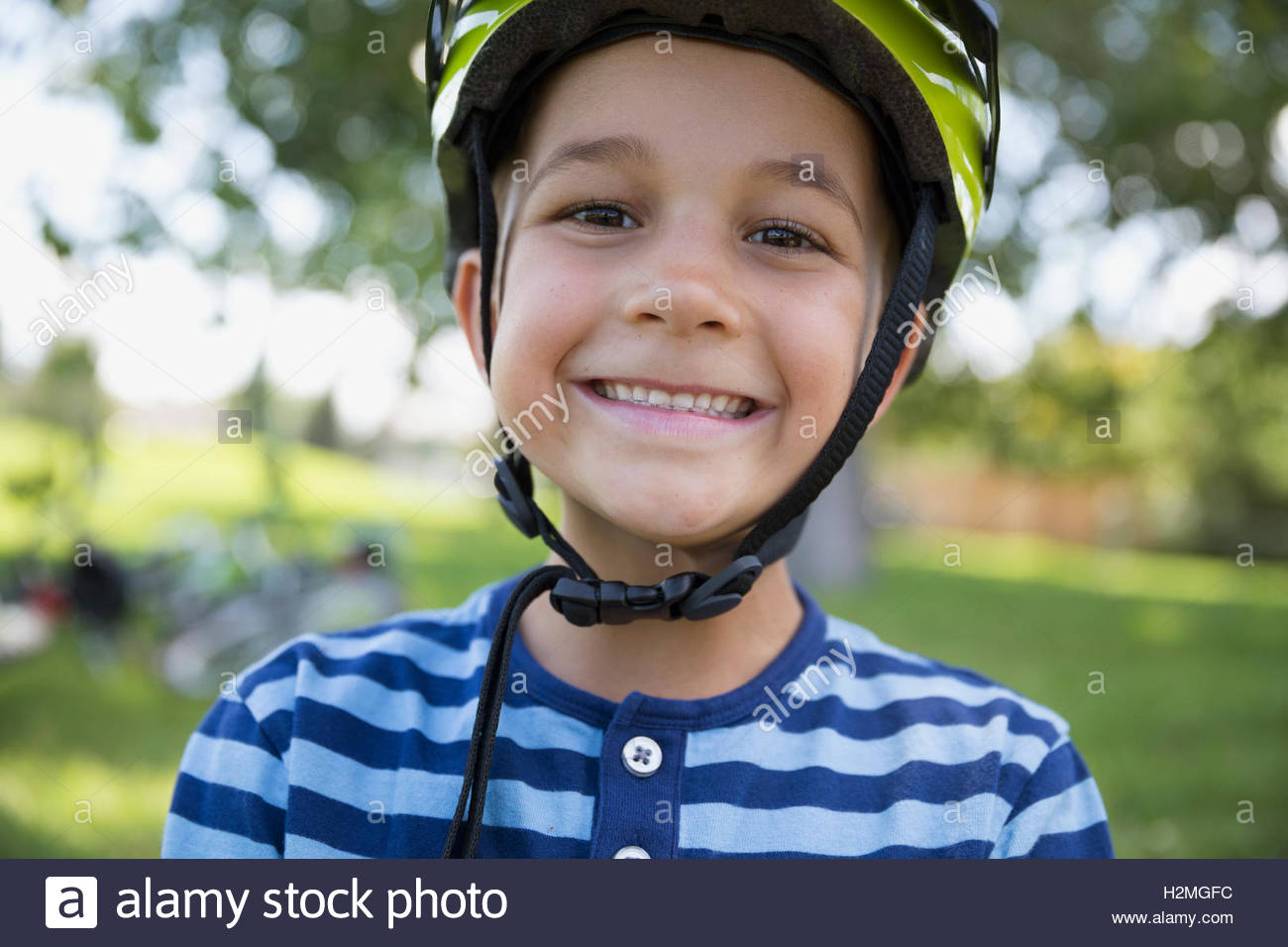 Boy wearing helmet hi-res stock photography and images - Alamy