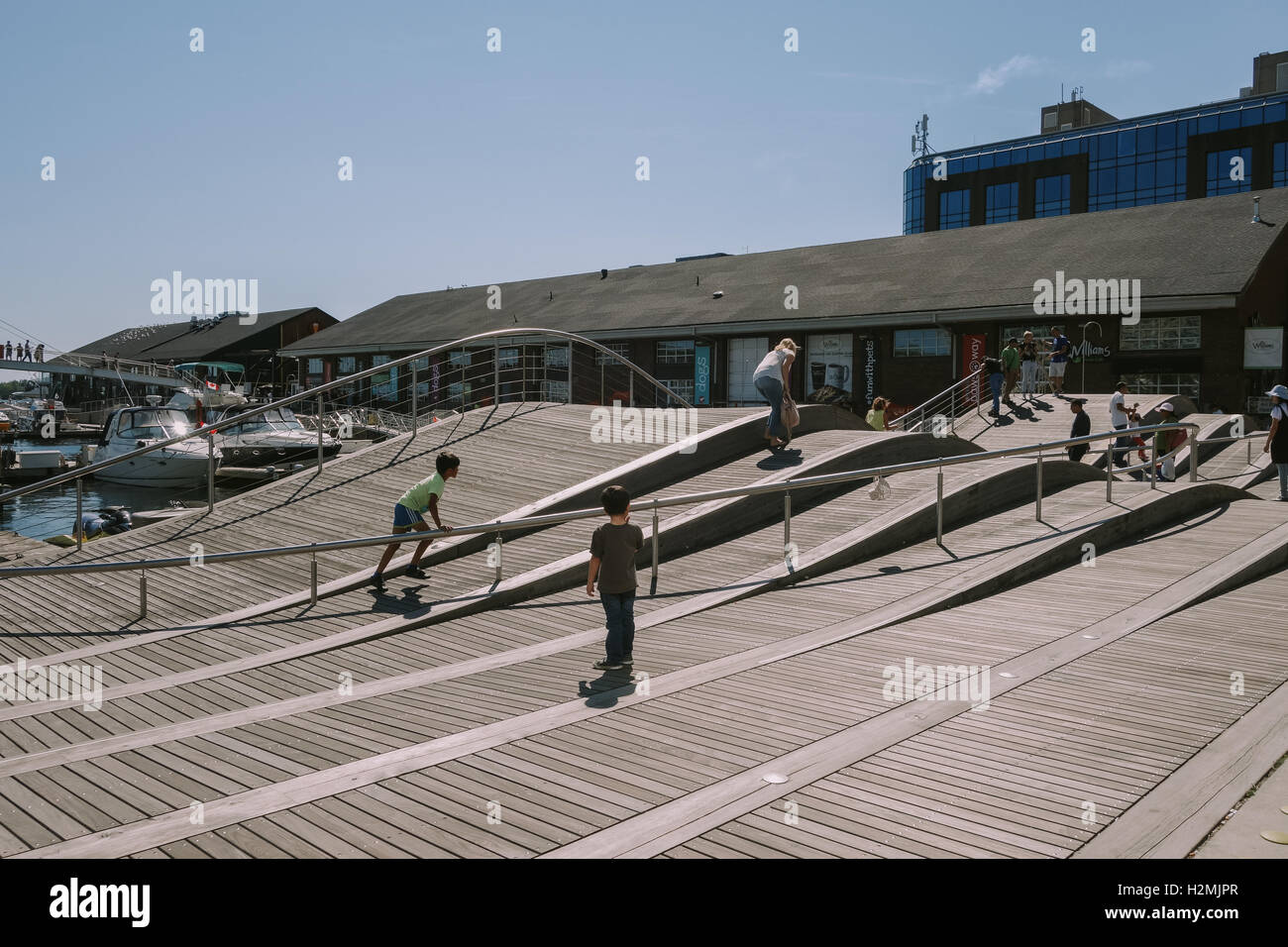 Wavedeck hi-res stock photography and images - Alamy