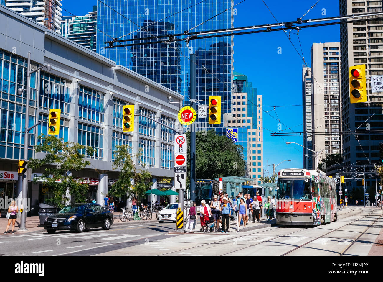 Toronto downtown street summer outdoor Stock Photo - Alamy