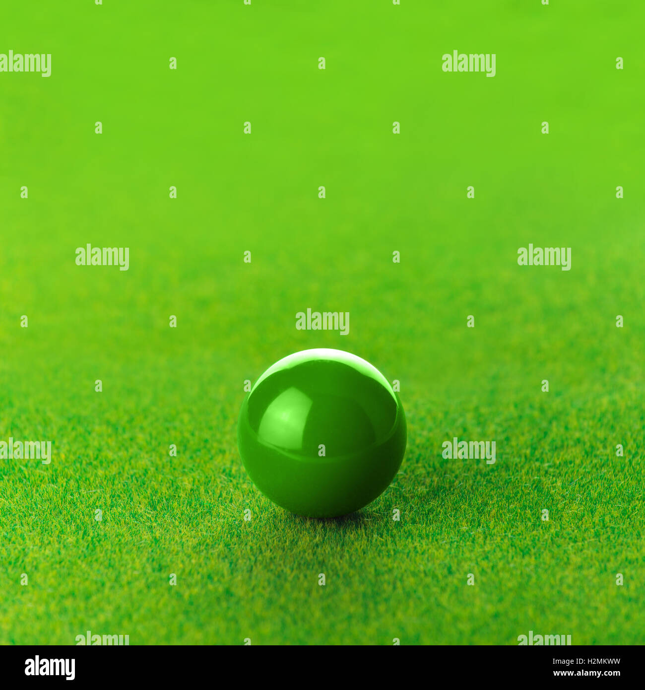 Snooker ball green hi-res stock photography and images - Alamy