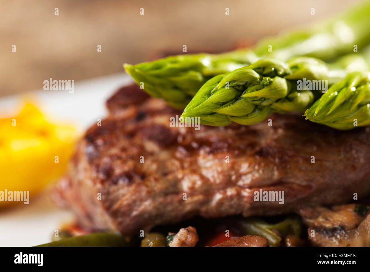 grilled steak with asparagus Stock Photo - Alamy