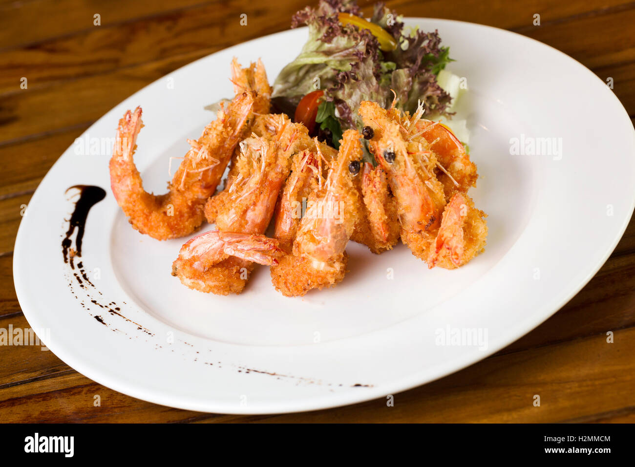 Golden fried tempura shrimp hi-res stock photography and images - Alamy