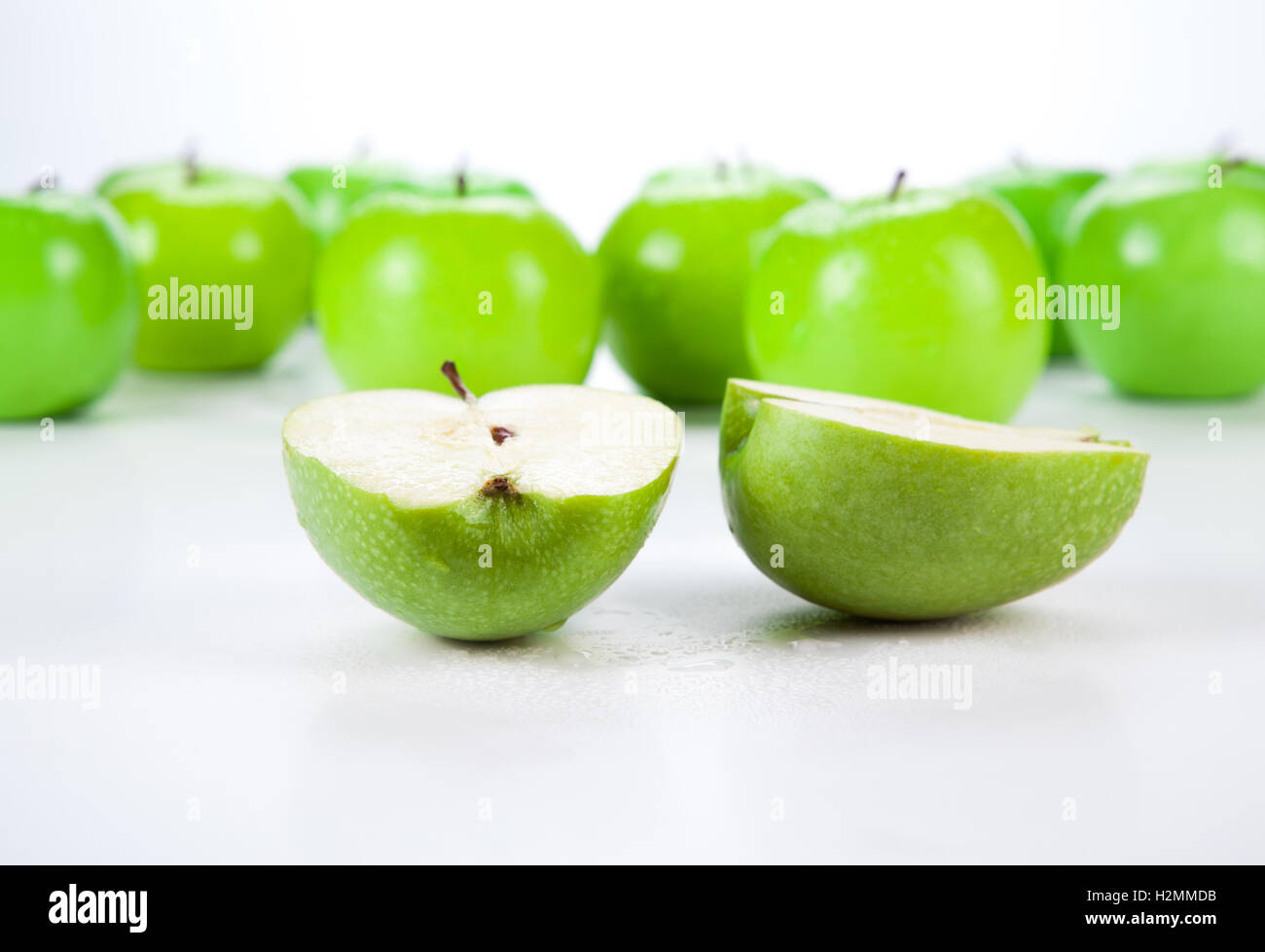 Wet green apple hi-res stock photography and images - Alamy