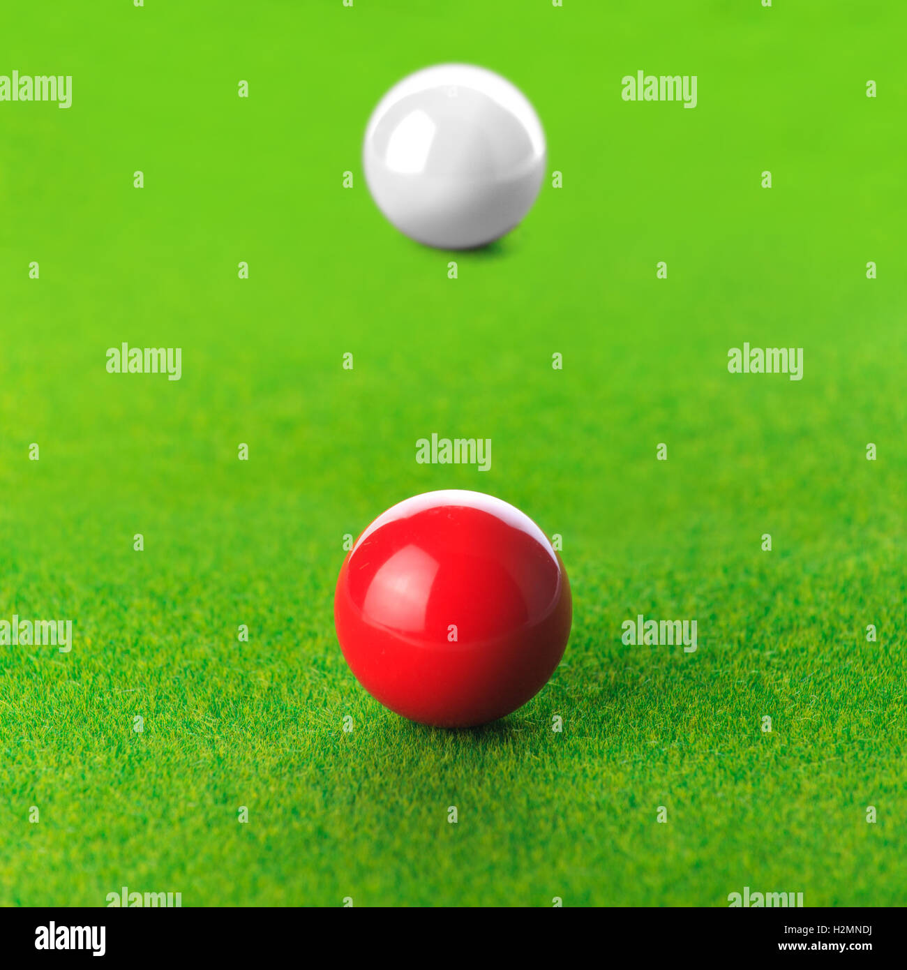 White snooker ball hi-res stock photography and images - Alamy