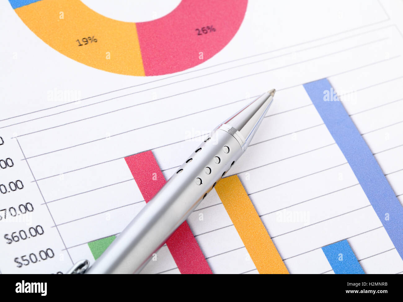 Charts graphs hi-res stock photography and images - Alamy