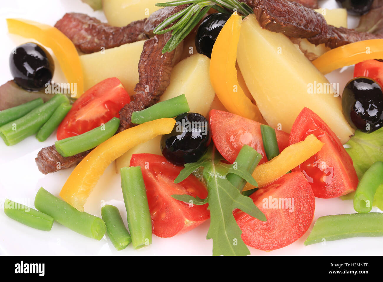 Salad with beef fillet and vegetables Stock Photo - Alamy