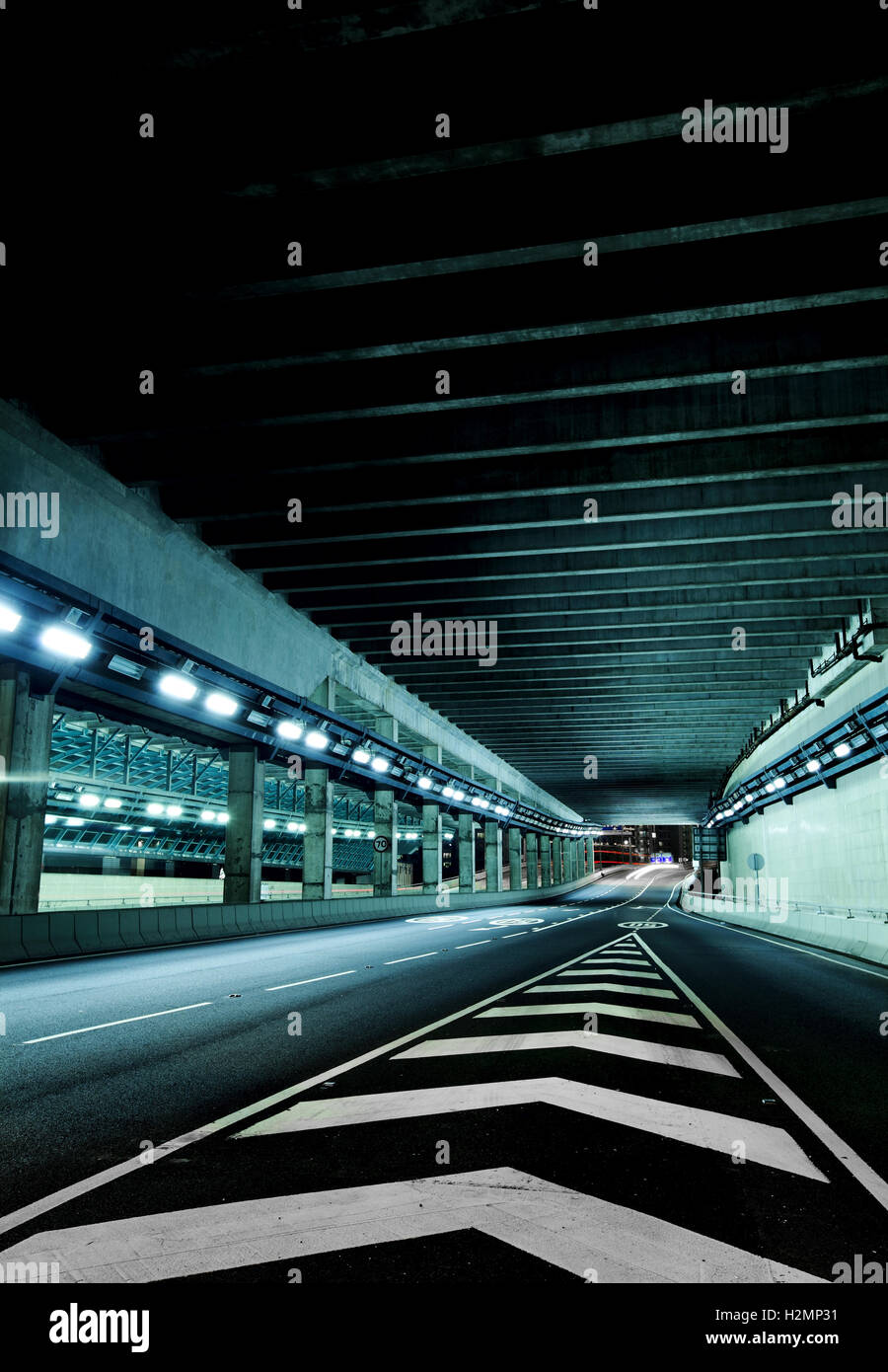 Empty blue white tunnel hi-res stock photography and images - Alamy