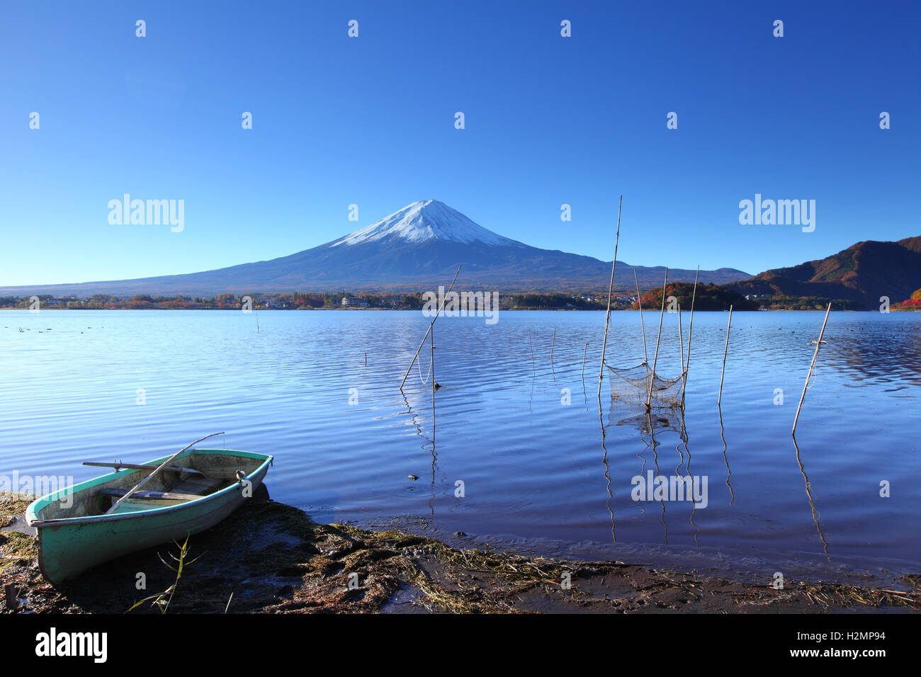 Lake kawaguchi and Fujisan Stock Photo - Alamy
