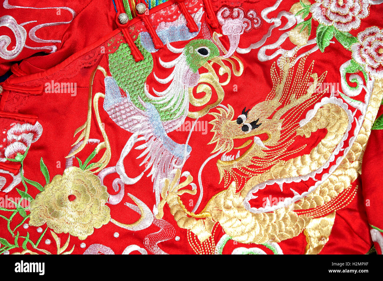 Chinese tradition marriage formal clothes Stock Photo - Alamy