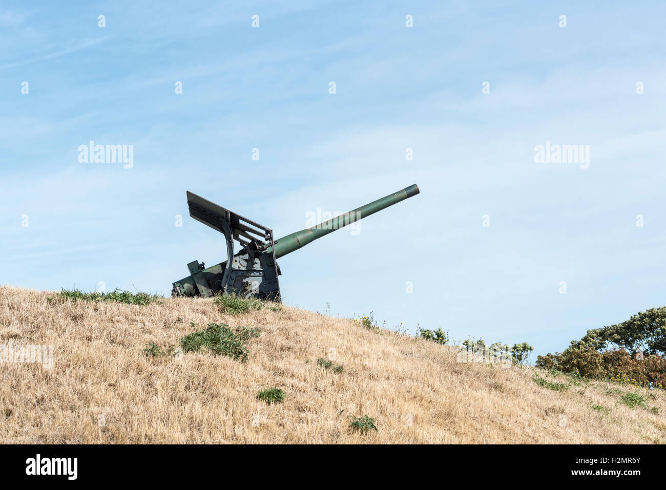 A turn of the century quick firing Mark V 12 pounder naval gun Stock ...