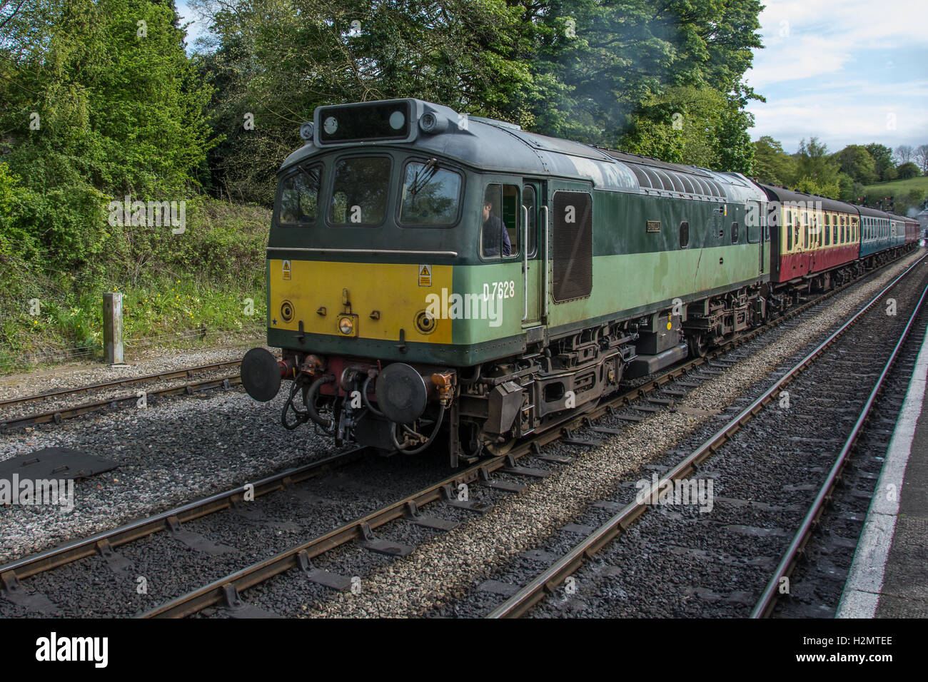 Contemporary (1940-Now) Collectibles & Art British Rail Class 25 ...