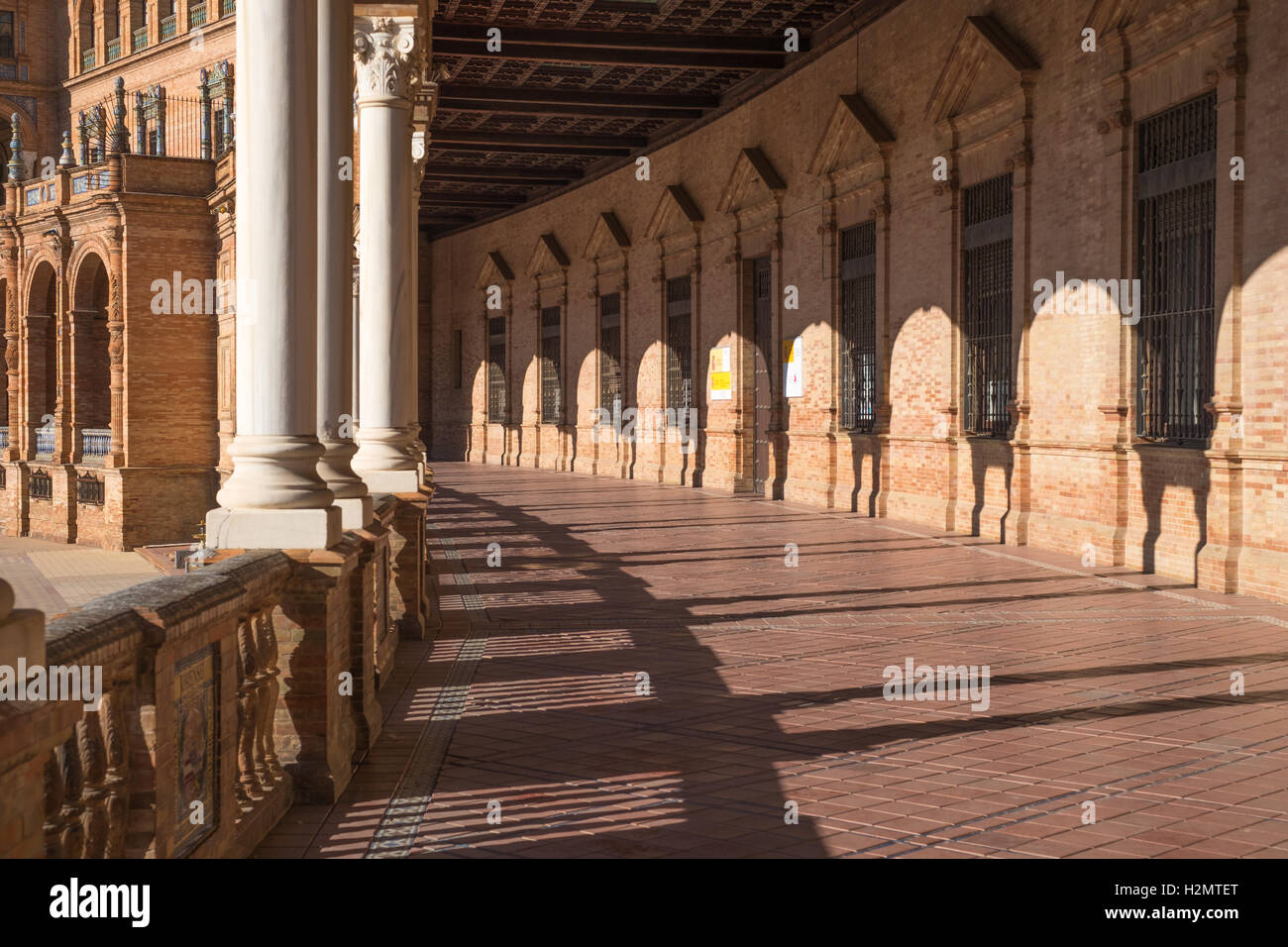 Plaza de Espana colonnade Stock Photo - Alamy