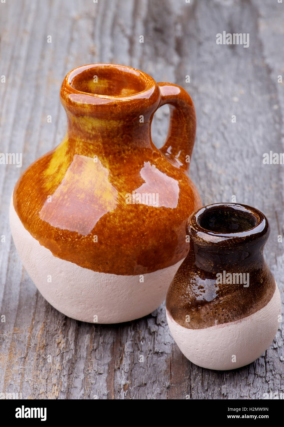 Grey earthenware hi-res stock photography and images - Alamy