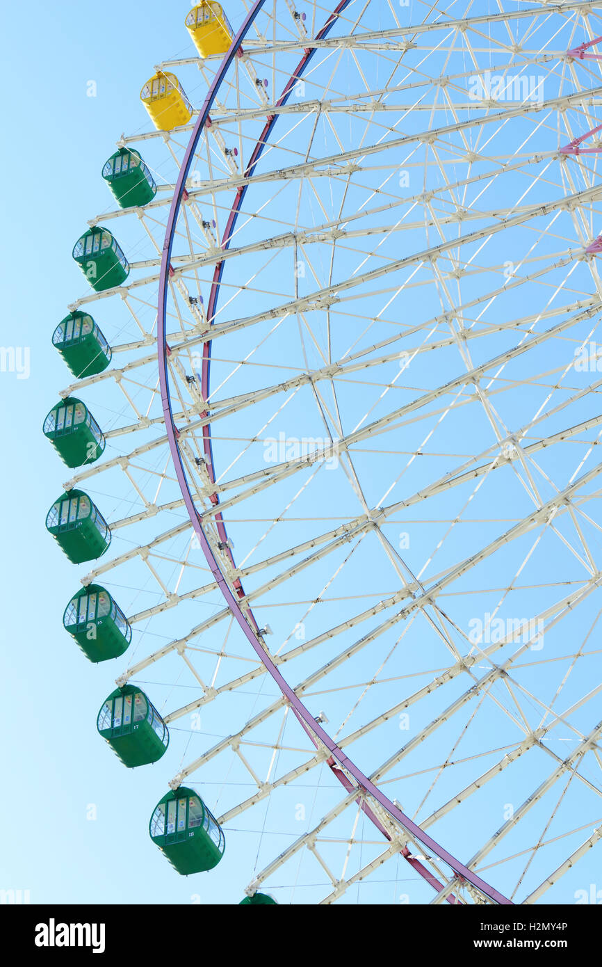 Vintage carnival ferris wheel hi-res stock photography and images - Alamy