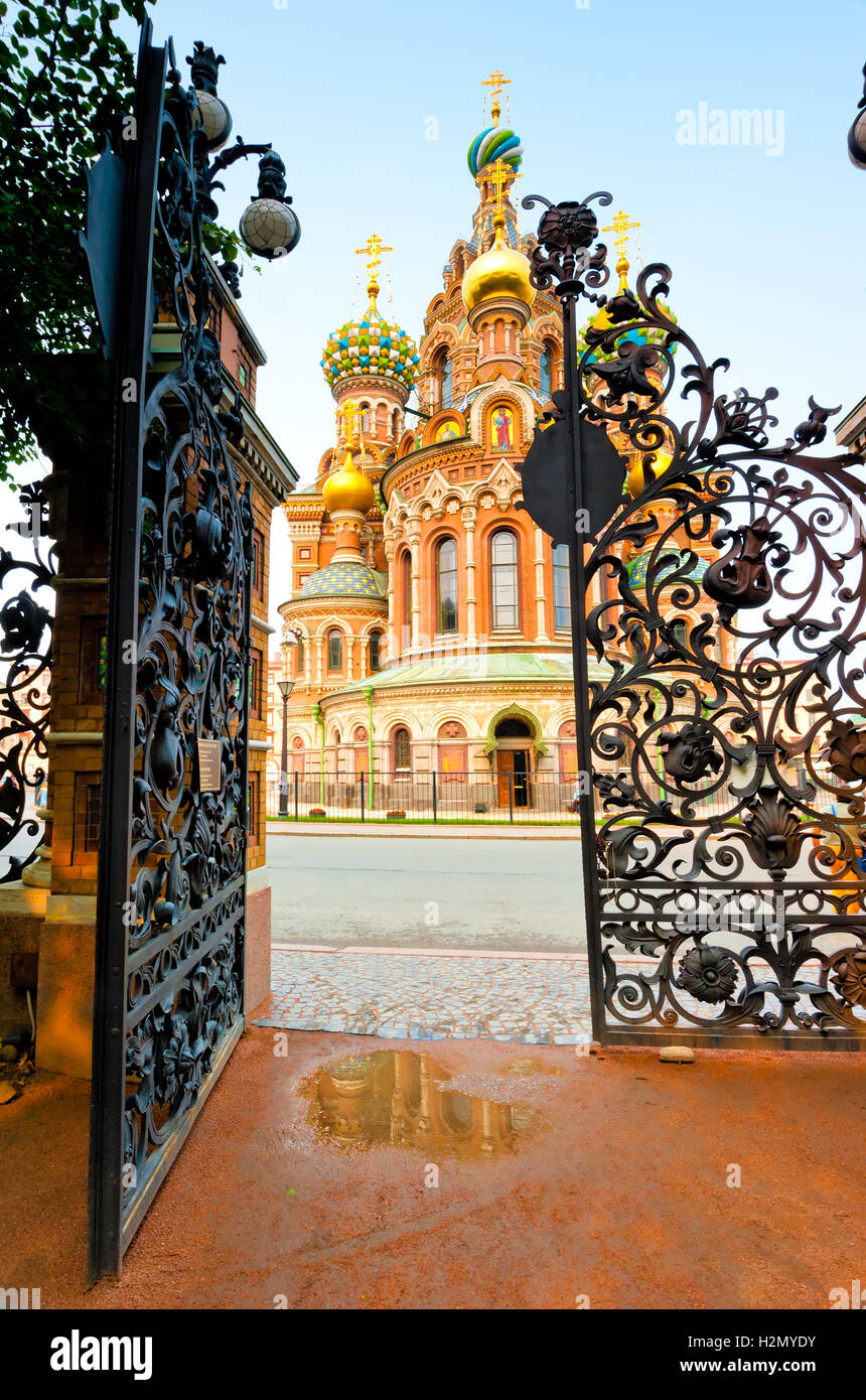 beautiful carved gates and Saviour on Spilled Blood Stock Photo - Alamy