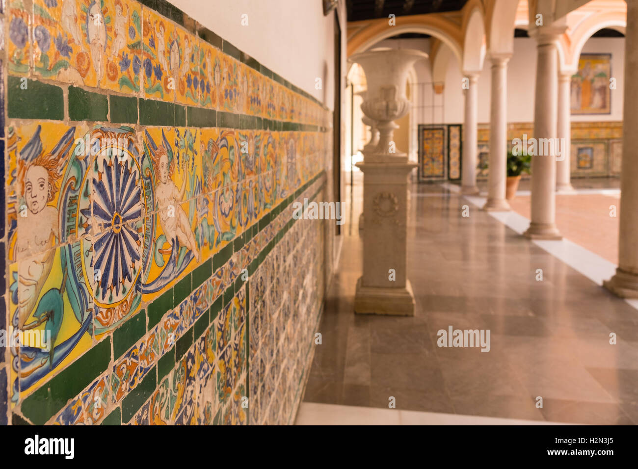 Museo de bellas artes seville courtyard hi-res stock photography and ...
