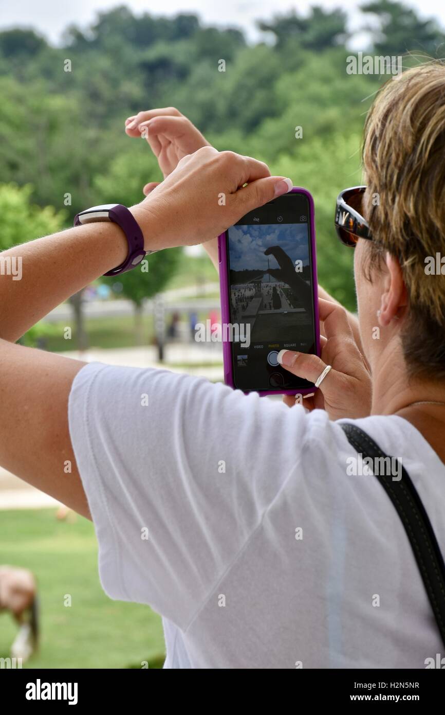 Snapping a picture hi-res stock photography and images - Alamy