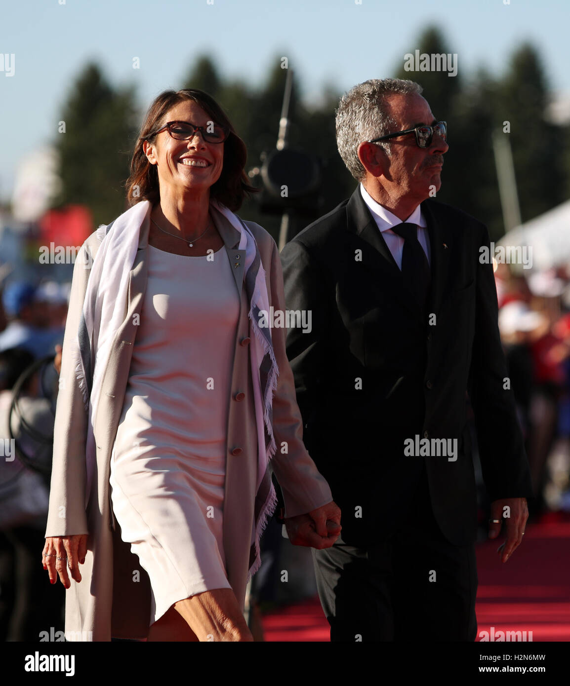 Sam Torrance and wife Suzanne during the opening ceremony for the 41st ...