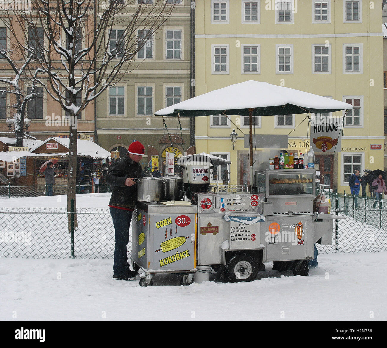 Food stall in snow hi-res stock photography and images - Alamy