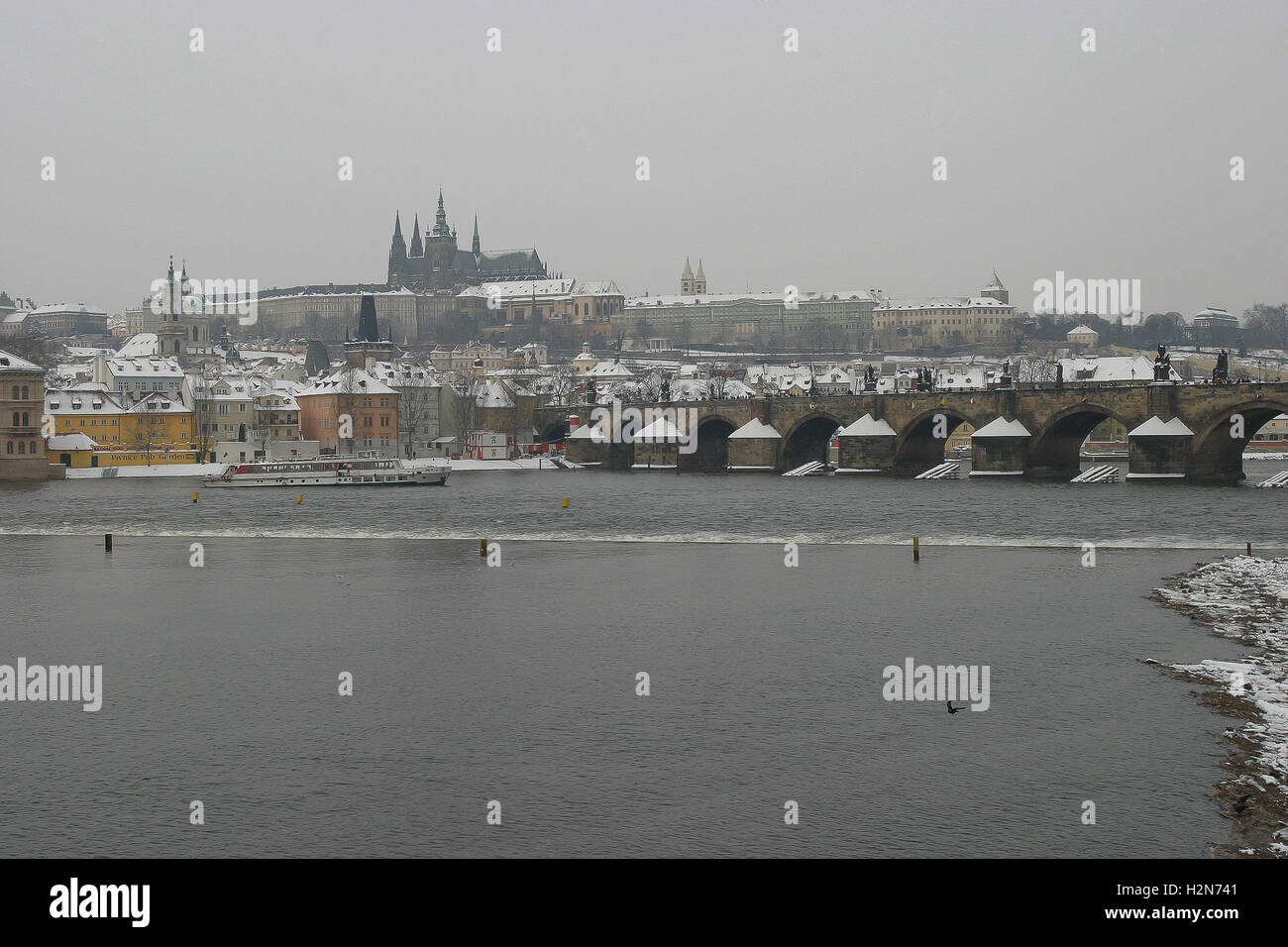 Bridge and vltava prague after snow hi-res stock photography and images ...