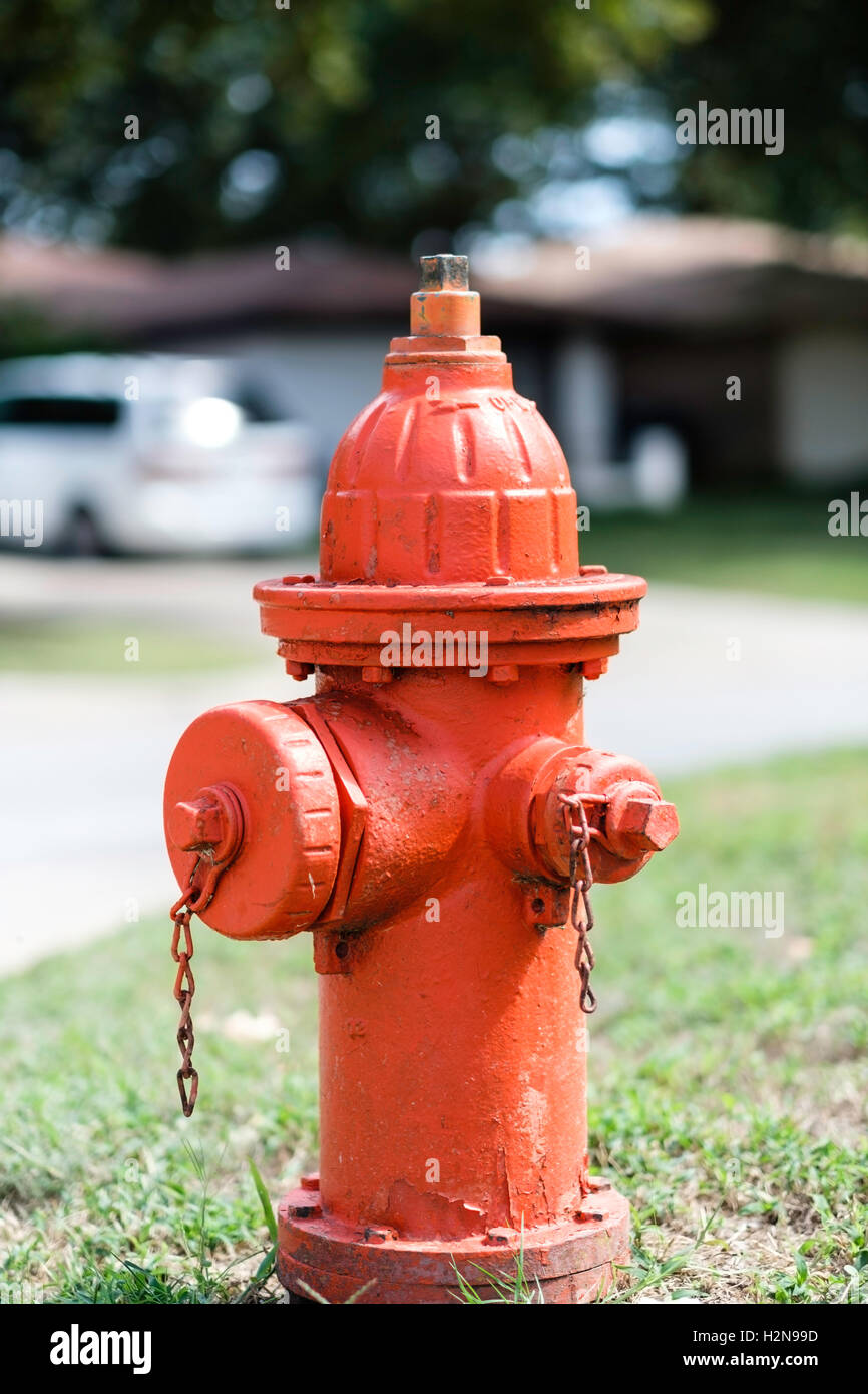 Fire plug hi-res stock photography and images - Alamy