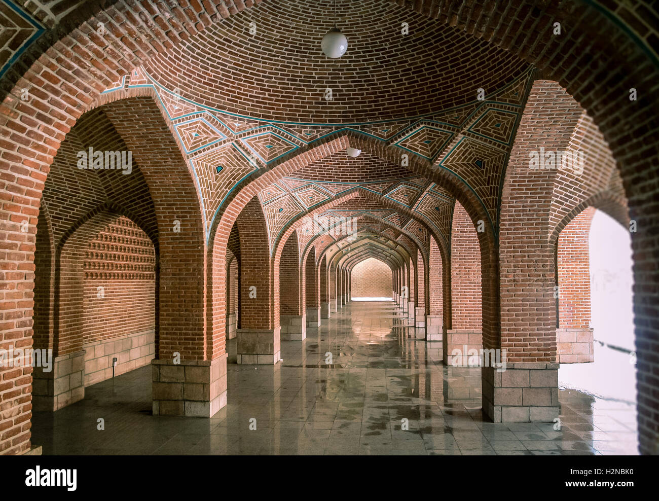 Arches in the Blue Mosque in winter in Tabriz, Iran Stock Photo - Alamy