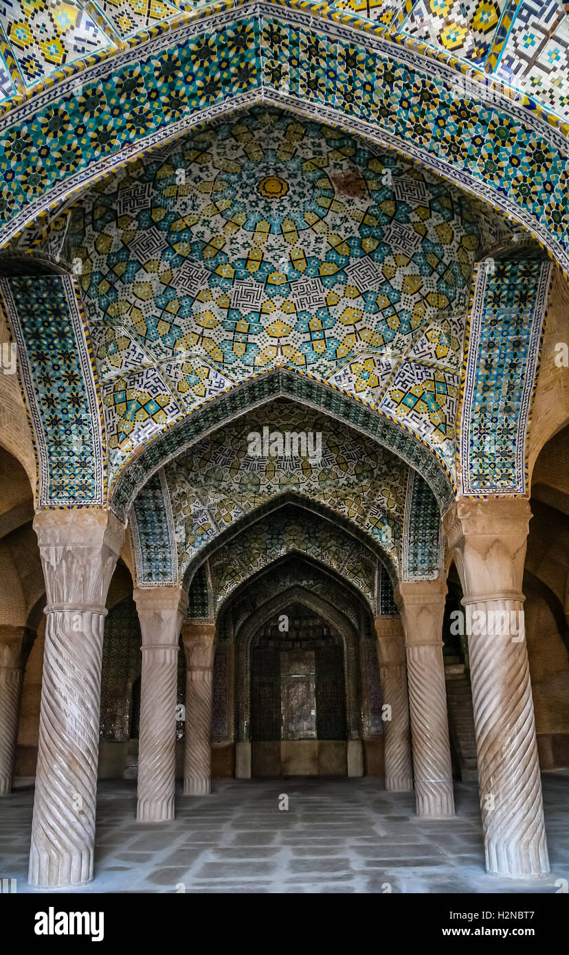 Beautiful and impressive Vakil mosque in Shiraz, Iran Stock Photo - Alamy