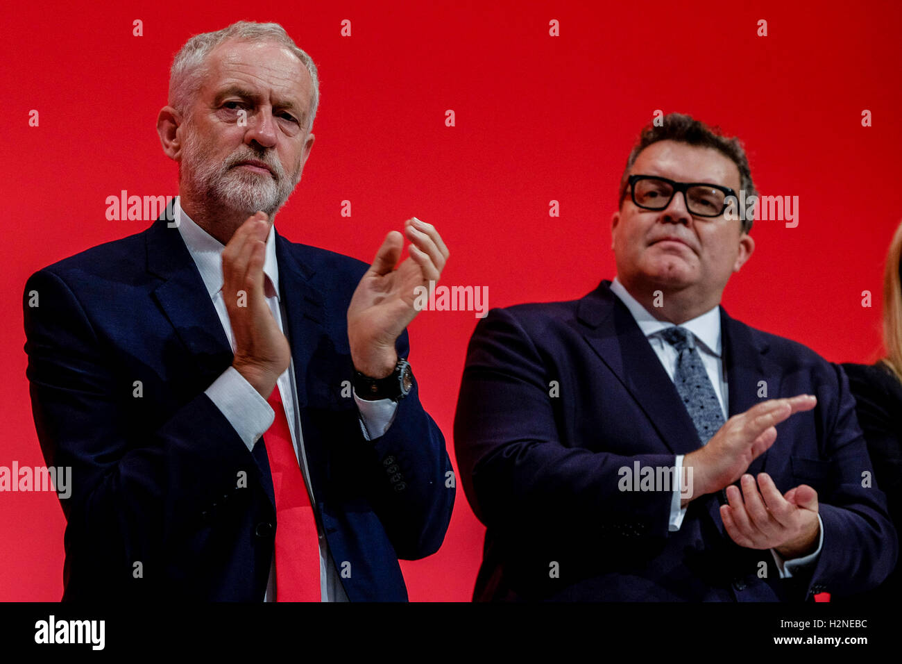 Honouring murdered labour mp jo cox hi-res stock photography and images ...