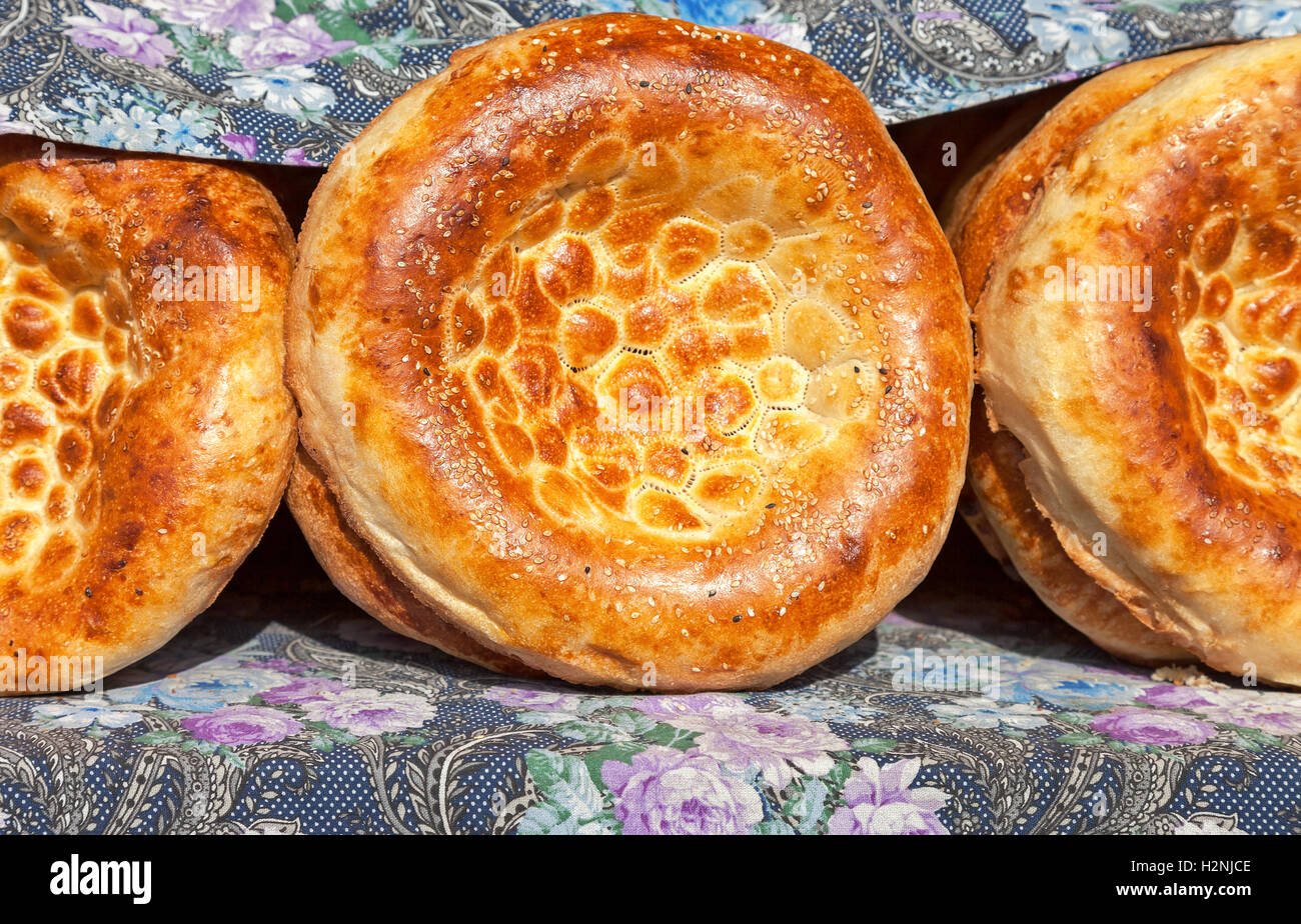 Uzbek ethnicity hi-res stock photography and images - Alamy