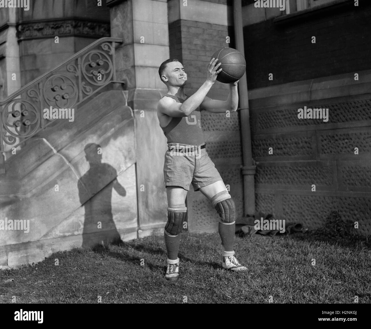 1920s basketball Black and White Stock Photos & Images - Alamy