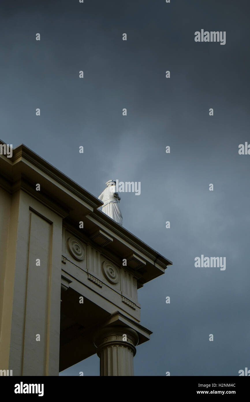 Statue on Roof Stock Photo - Alamy