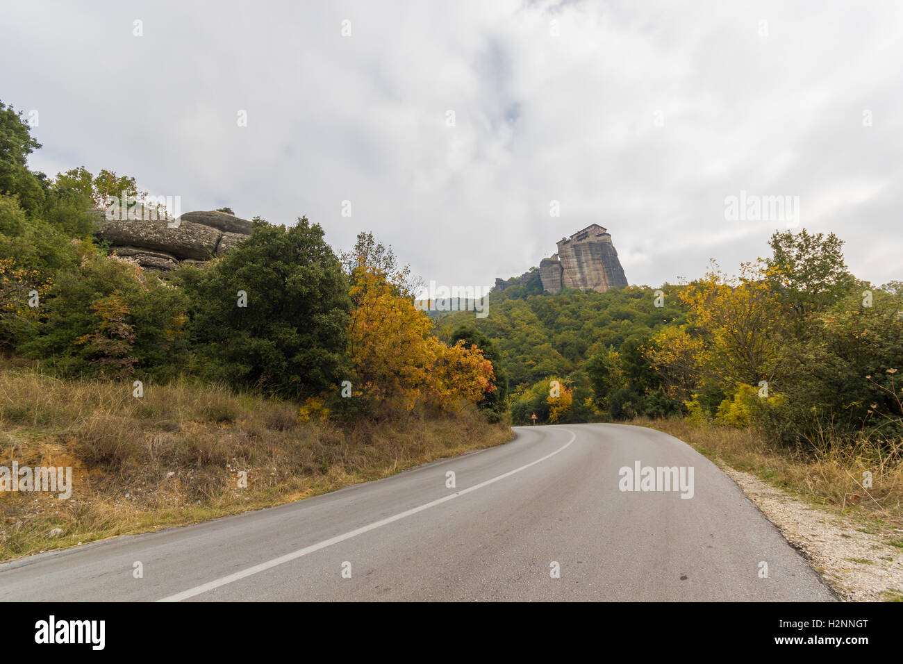Road in Meteora in Greece with view on the monasteries Stock Photo - Alamy
