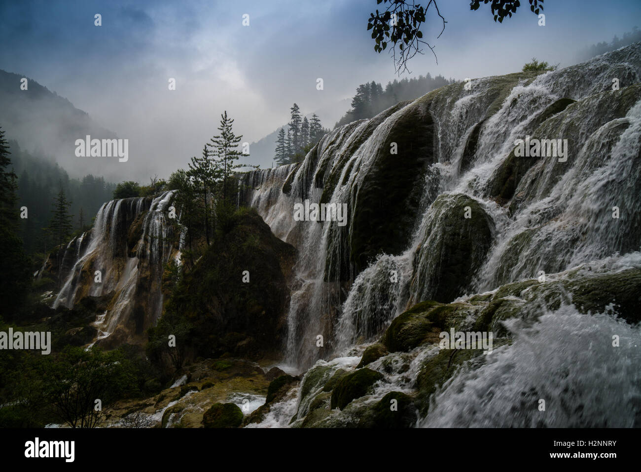 China waterfalls hi-res stock photography and images - Alamy