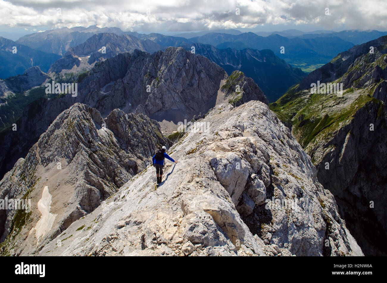 Steepy rocks hi-res stock photography and images - Alamy