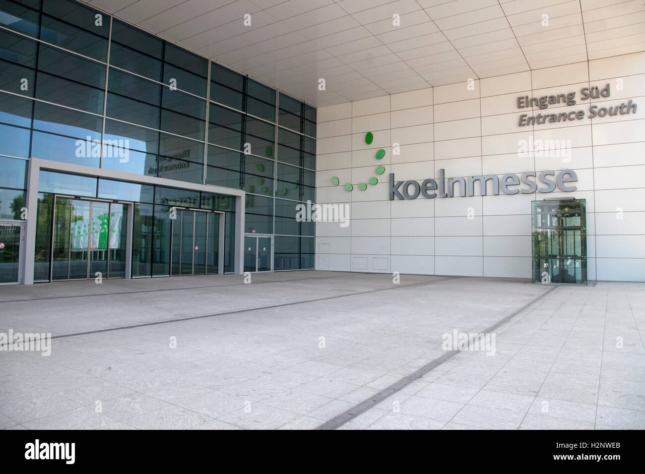 Trade fair building, southern entrance, Koelnmesse Cologne Trade Fair ...