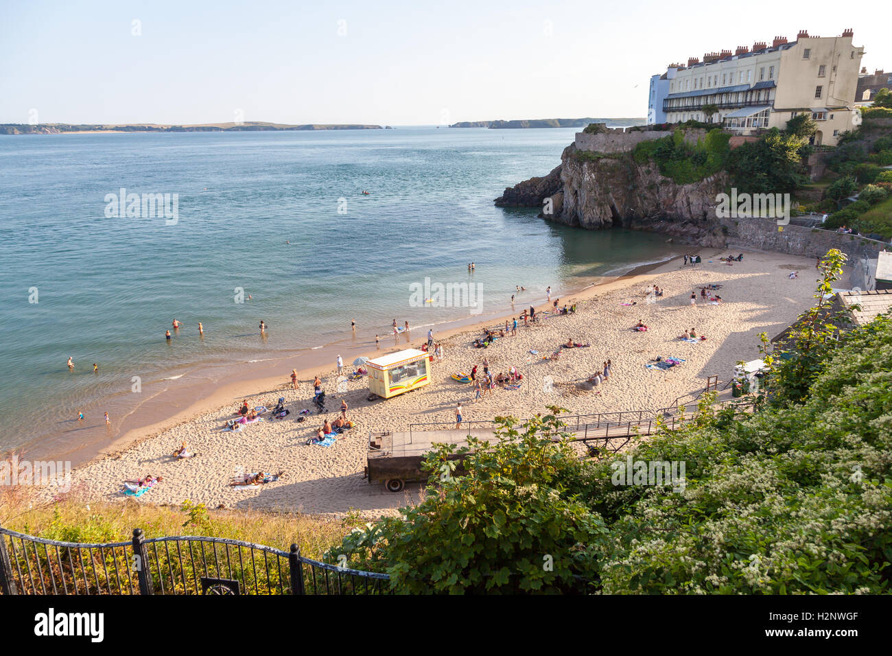 Beach side castle hi-res stock photography and images - Alamy