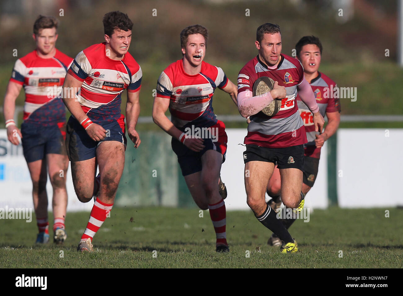 Barking RFC vs Dorking RFC - Rugby at Gale Street, Dagenham - 08/02/14 ...