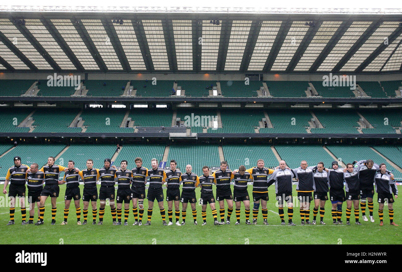 Rugby under the lights hi-res stock photography and images - Alamy
