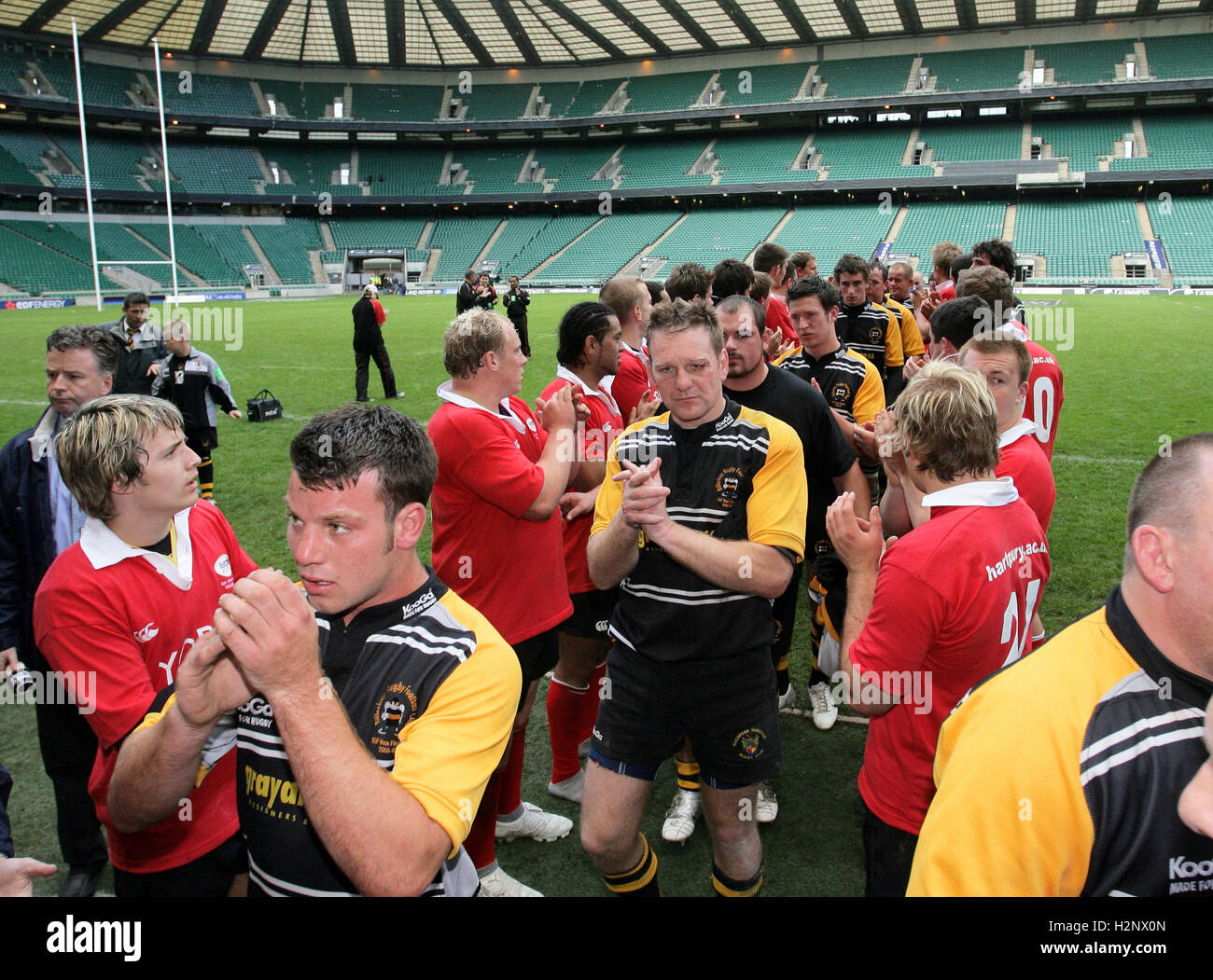 Billericay are applauded from the pitch by Hartpury - Billericay RFC vs ...