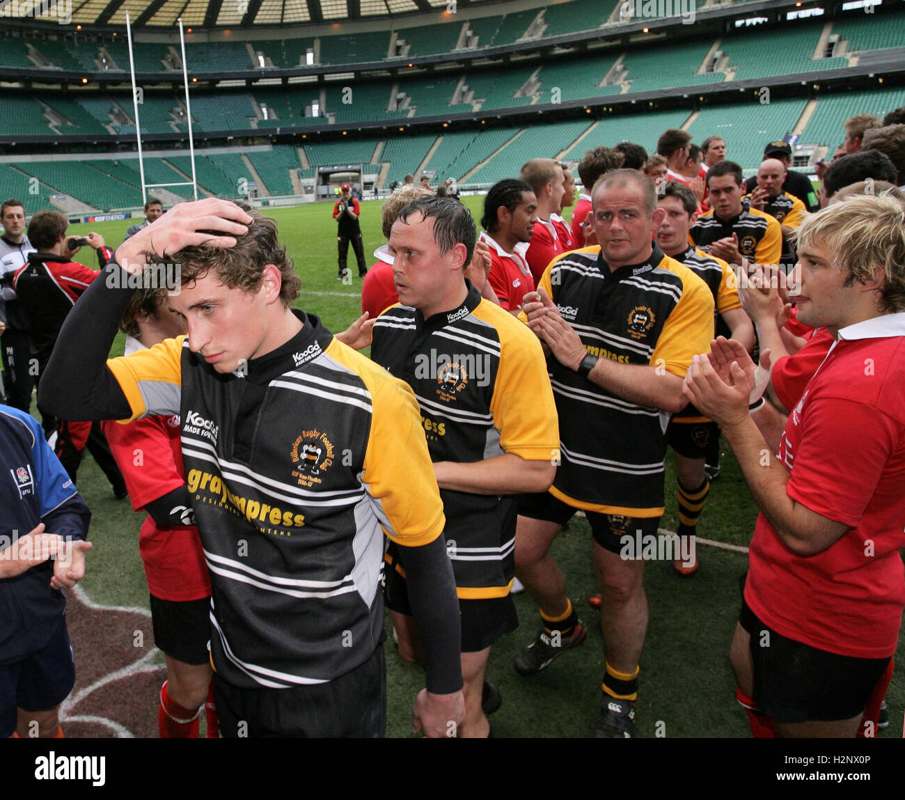 Billericay are applauded from the pitch by Hartpury - Billericay RFC vs ...