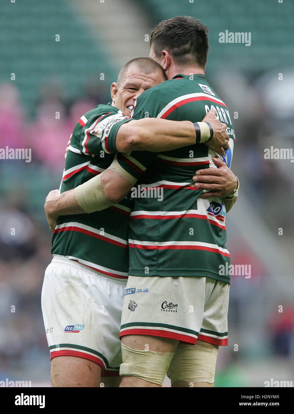 Alex Moreno hugs Martin Corry at the final whistle - Gloucester Rugby ...