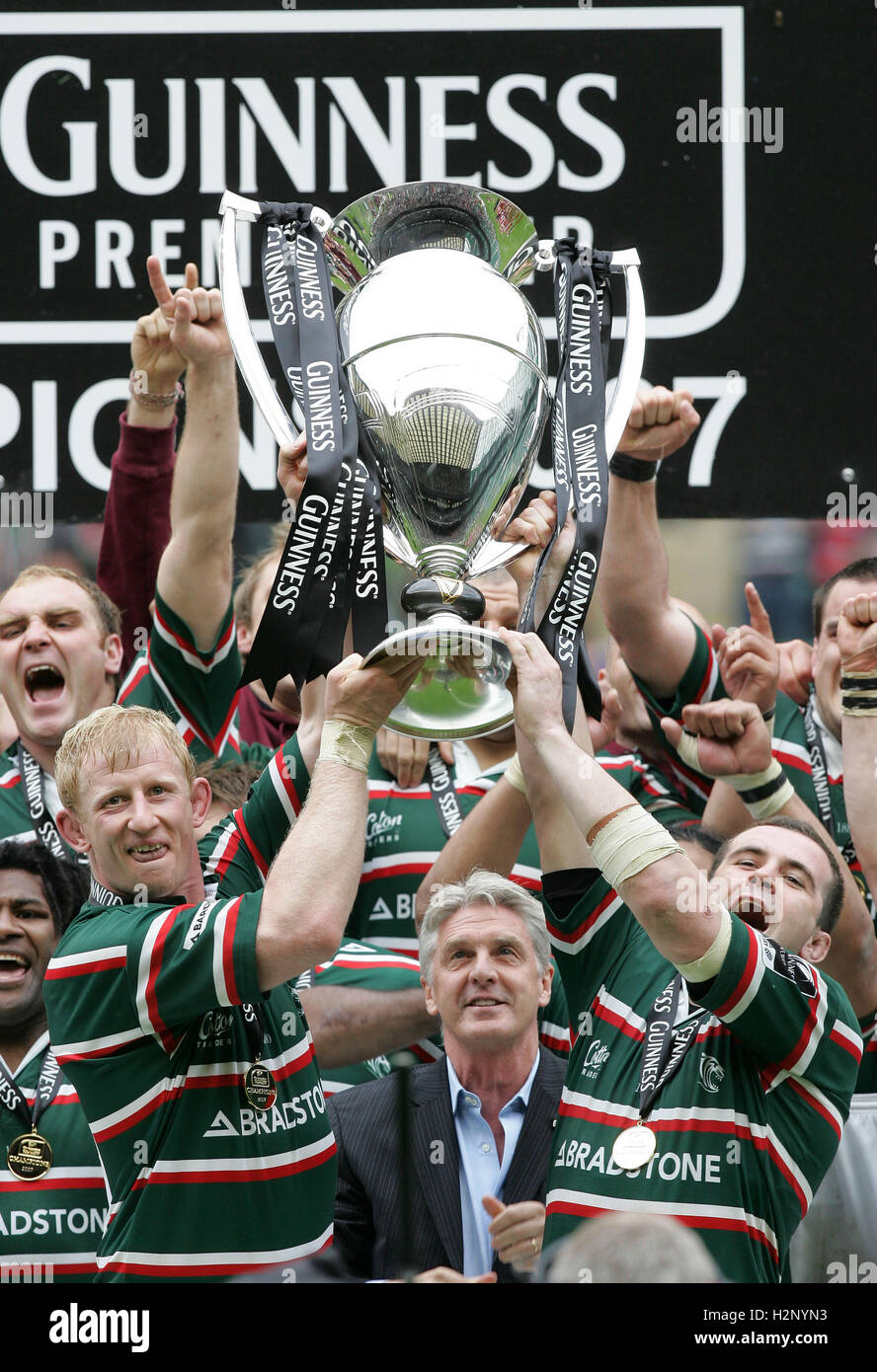 Leicester celebrate with the Guinness Premiership Trophy - Gloucester ...