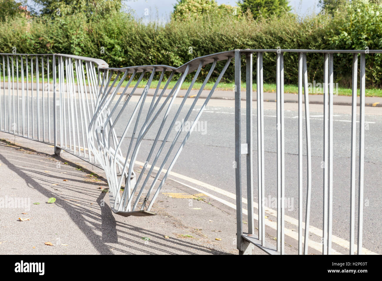 Guardrail hi-res stock photography and images - Alamy